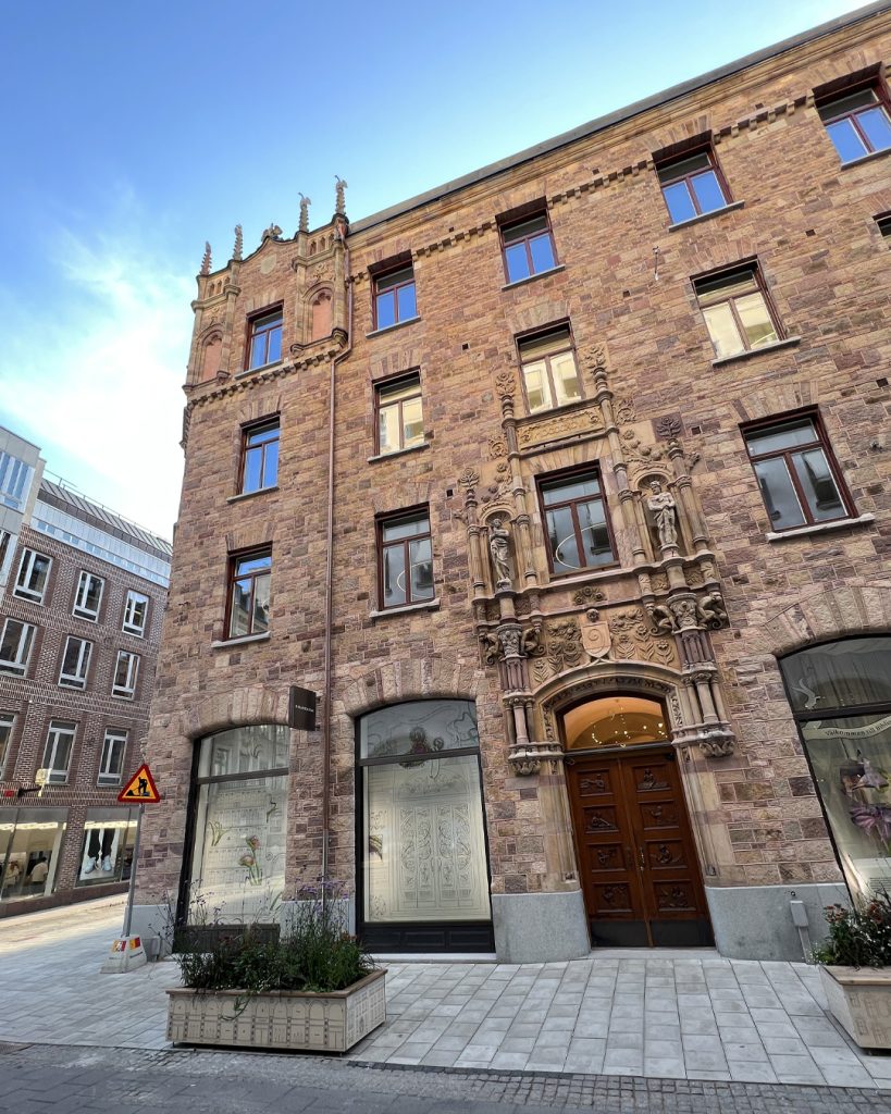 Kulturhistoriskt projekt i Stockholm – Vildmannen 7 fönster i koppar